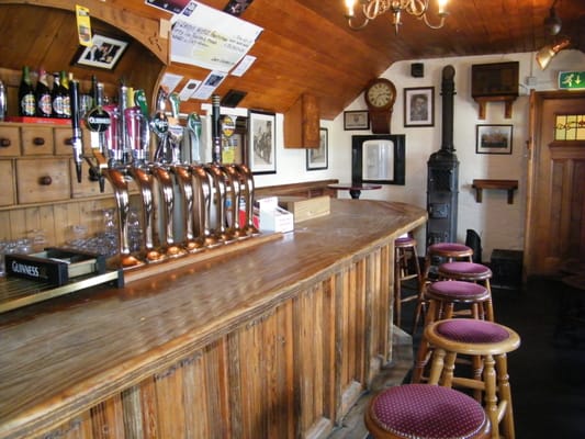 TREACY’S BAR AND RESTAURANT - Updated October 2025 - 12 Photos & 16 ...