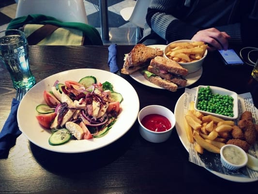 THE FROG & PARROT - Updated July 2025 - 11 Reviews - 94 Division St ...