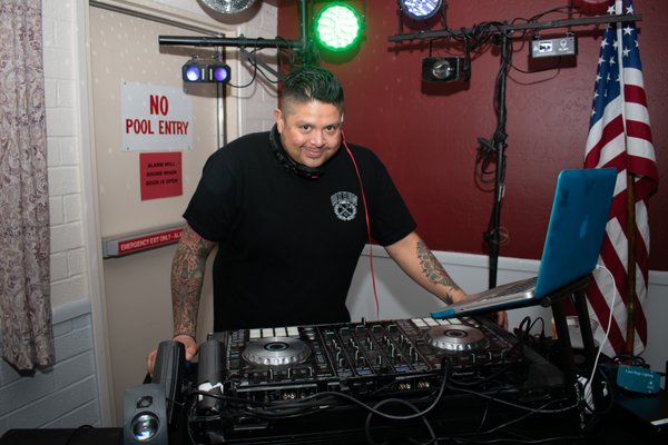 DJ FLO ENTERTAINMENT - Updated August 2025 - 23 Photos & 11 Reviews ...