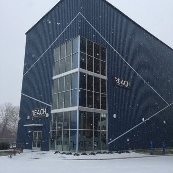 REACH CLIMBING AND FITNESS - 78 Photos & 21 Reviews - 401 E 4th St ...