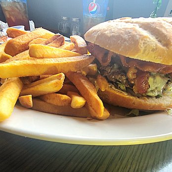 TRIPLE B - BEST BURGERS & BREWS - Updated January 2026 - 67 Photos ...