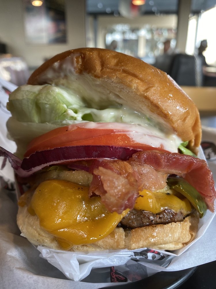 BETTY BURGERS - 229 Photos & 470 Reviews - 1000 41st Ave, Santa Cruz ...
