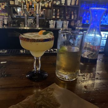 THE TEXAS STAR INN - Updated May 2026 - 103 Photos & 65 Reviews - 7621 ...