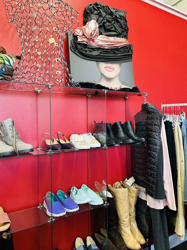 DOUBLE DIGITS CONSIGNMENT BOUTIQUE - Updated September 2025 - 20 Photos ...