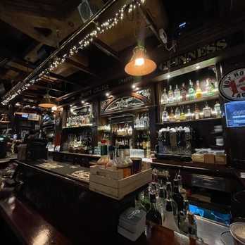 TRINITY COLLEGE PUB - Updated July 2025 - 145 Photos & 41 Reviews - Via ...
