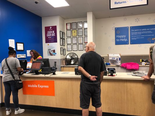 WALMART SUPERCENTER - 64 Photos & 108 Reviews - 6185 Retail Rd, Dallas ...