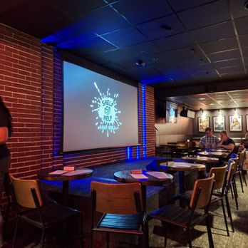 DC IMPROV - Updated June 2024 - 319 Photos & 439 Reviews - 1140 ...