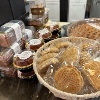 RAHA COFFEE HOUSE - Updated July 2025 - 155 Photos & 56 Reviews - 370 ...