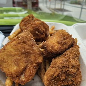 RIGHT SIDE OF THE BOAT FISH AND CHIPS - Updated January 2026 - 31 ...