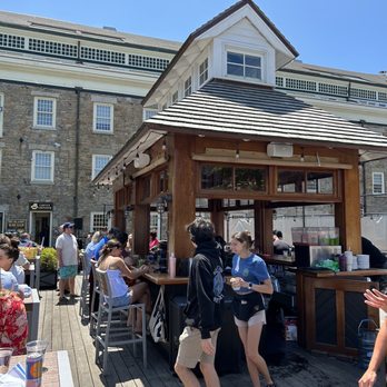 SURF CLUB - Updated June 2024 - 164 Photos & 146 Reviews - 337 Thames ...