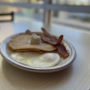 COCKY BULL GRILL - Updated May 2024 - 80956 Hwy 111, Indio, California ...