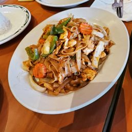 THAI KITCHEN - 173 Photos & 228 Reviews - 4357 Washington Rd, Evans ...