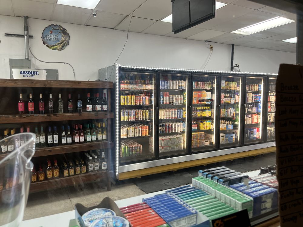 Mondo Beverage Drive Thru, Parma Heights | Roadtrippers