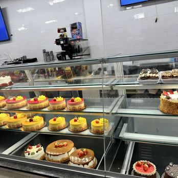 FLOWERS BAKERY CAFE - Updated January 2025 - 262 Photos & 226 Reviews ...