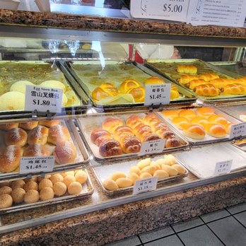 LONG’S FAMILY PASTRY - 971 Photos & 417 Reviews - 715 N Spring St, Los ...