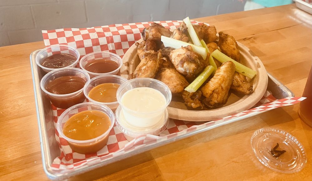 THE CRAZY PIG - Updated January 2025 - 31 Photos & 56 Reviews - 402 S ...