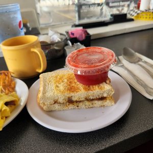 LIL’ MOON DINER - 16 Photos & 18 Reviews - 3790 W Van Giesen St, West ...