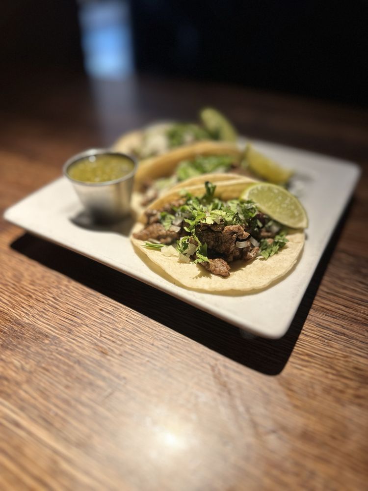 STUFT PIZZA BAR & GRILL - Updated November 2024 - 725 Photos & 1192 ...