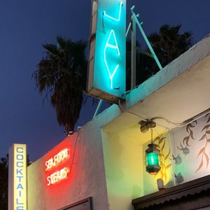 CHEZ JAY - 388 Photos & 554 Reviews - 1657 Ocean Ave, Santa Monica, CA ...