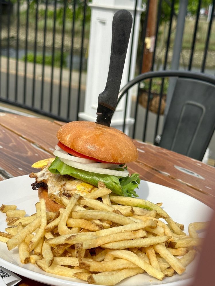 FLIPSIDE BURGERS AND BAR - Updated October 2025 - 184 Photos & 130 ...