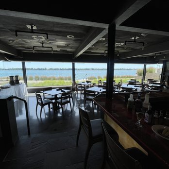 ST CLAIR INN - Updated August 2025 - 73 Photos & 56 Reviews - 500 N ...