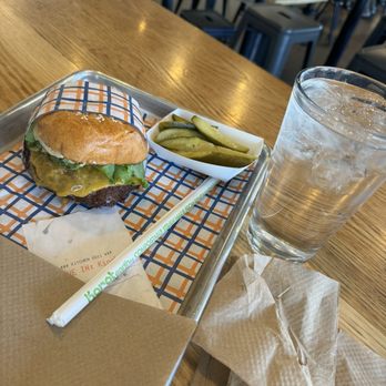 SUPER DUPER BURGERS - Updated May 2024 - 959 Photos & 723 Reviews ...