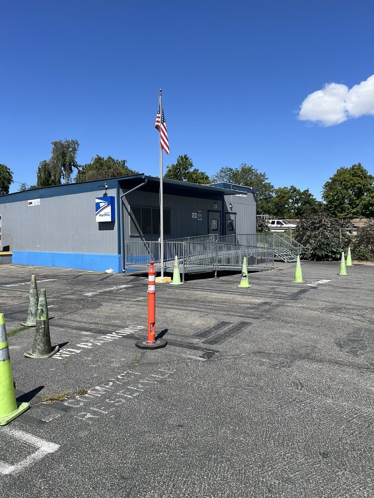 US POST OFFICE - Updated December 2025 - 10063 Riverside Dr, Toluca ...