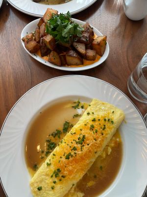 LE 9E - Updated October 2025 - 20 Photos & 11 Reviews - 1500 Boulevard ...