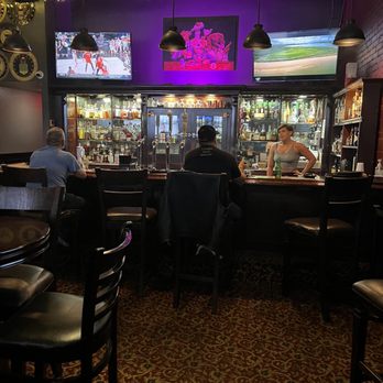 8 EIGHTY EIGHT CIGAR LOUNGE - Updated November 2024 - 247 Photos & 179 ...