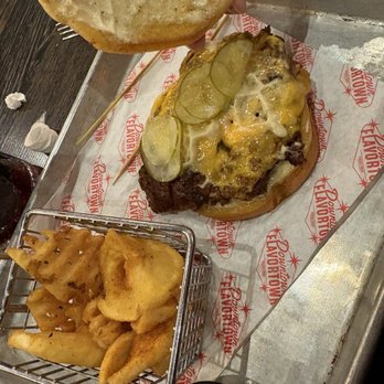 DOWNTOWN FLAVORTOWN - Updated January 2026 - 1078 Photos & 750 Reviews ...