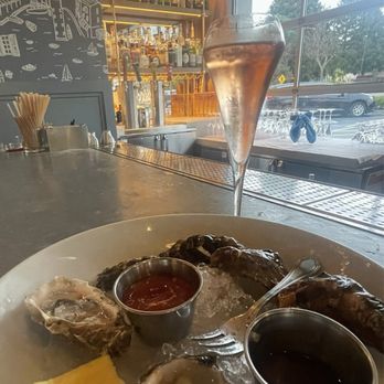 PETITE LEFT BANK - TIBURON - Updated May 2024 - 152 Photos & 89 Reviews ...