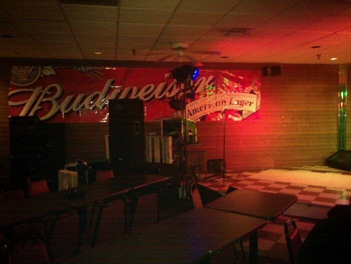 MUSTANG SALLY’S LOUNGE - Updated December 2025 - 3522 Kettering Blvd ...