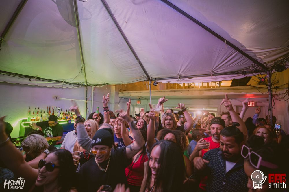 BAR SMITH - Updated December 2025 - 100 Photos & 159 Reviews - 130 E ...