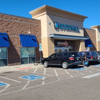 GOODWILL STORE & DONATION CENTER - Updated November 2025 - 20 Photos ...