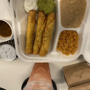 CHELA’S BAKERY - Updated June 2024 - 19 Photos & 60 Reviews - 4022 Park ...