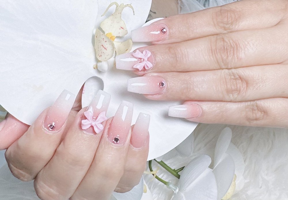 RED NAILS SPA - 377 Photos & 61 Reviews - 13828 Smoketown Rd ...