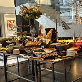 BLOOM & BEE - Updated August 2024 - 1557 Photos & 481 Reviews - 1600 W ...