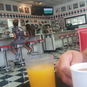 NICKEL’S DINER - 44 Photos & 73 Reviews - Breakfast & Brunch - 1060 ...