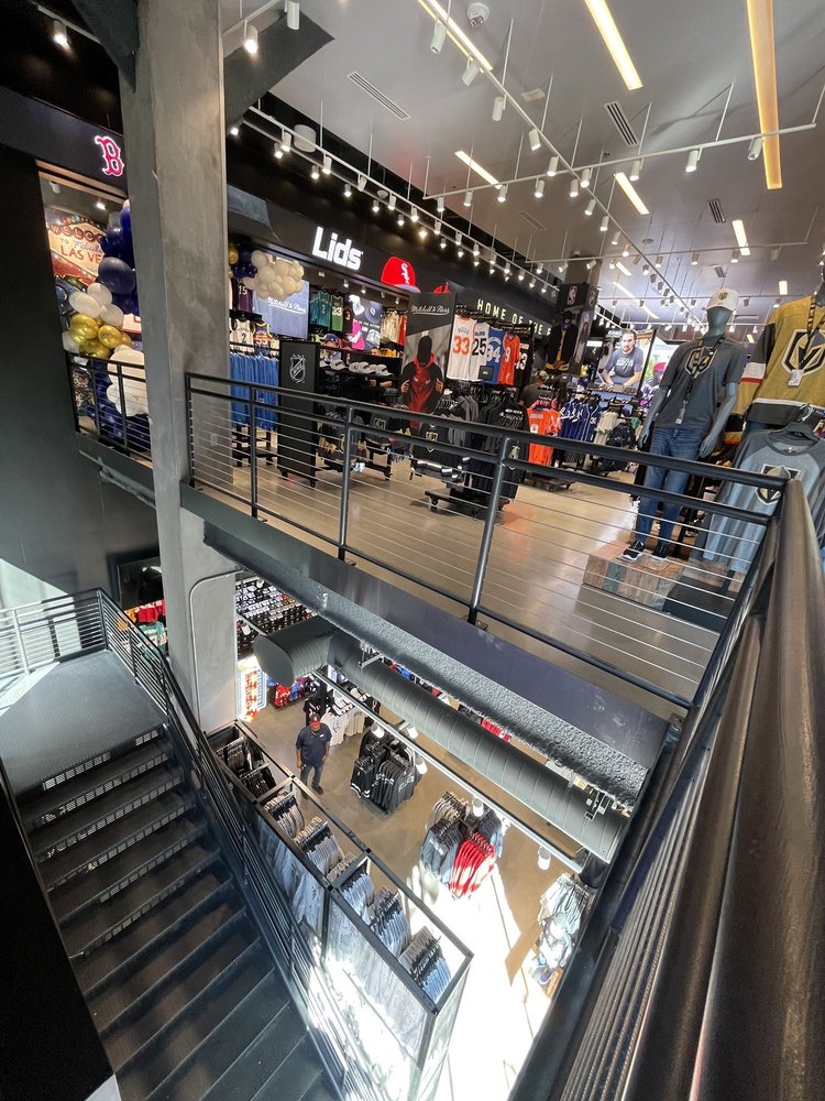 LIDS - Updated February 2025 - 22 Photos - 3791 S Las Vegas Blvd, Las ...