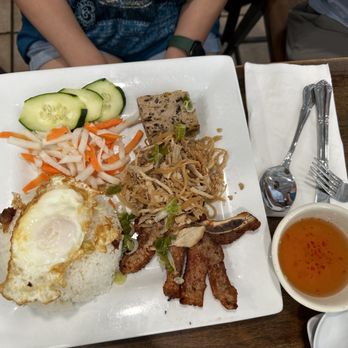 BA LE RESTAURANT - Updated May 2024 - 264 Photos & 255 Reviews - 2240 ...