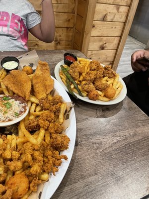 BOO RAY’S - Updated February 2025 - 154 Photos & 136 Reviews - 316 E ...