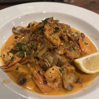 KIN WINDSOR - Updated May 2024 - 817 Photos & 821 Reviews - 740 ...