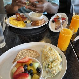 THE EXECUTIVE DINER - Updated August 2025 - 659 Photos & 600 Reviews ...