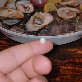 COURTYARD OYSTER BAR & GRILL - Updated October 2025 - 49 Photos & 17 ...