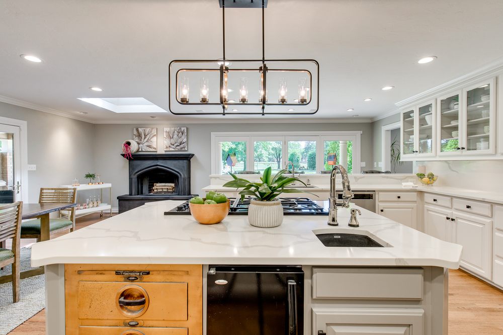 MARY HATCH GROUP - WEST AND MAIN HOMES - Updated December 2024 ...