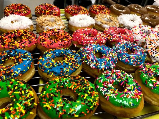 SK DONUT PALACE - Updated July 2025 - 11 Photos - 6004 S Broadway Ave ...