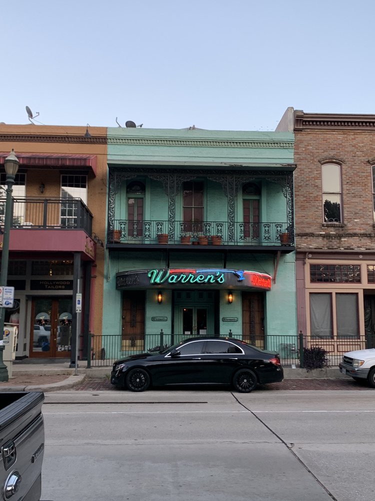 WARREN’S INN - 45 Photos & 175 Reviews - 307 Travis St, Houston, TX - Yelp