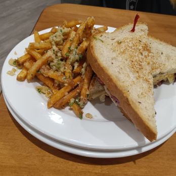 RED HAWK RESORT + CASINO - Updated November 2024 - 795 Photos & 915 ...