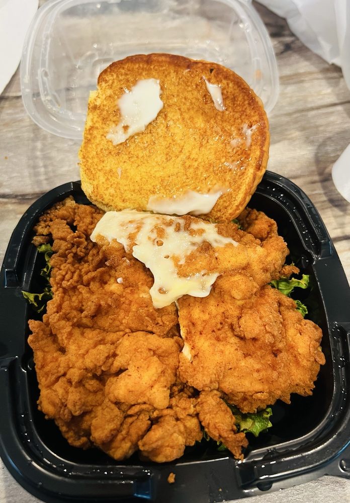 SUPER CHIX - Updated July 2025 - 13 Photos & 15 Reviews - 19151 SE Mill ...