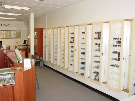 OPTIX - Updated October 2025 - 20 Photos & 70 Reviews - 2926 Wilshire ...